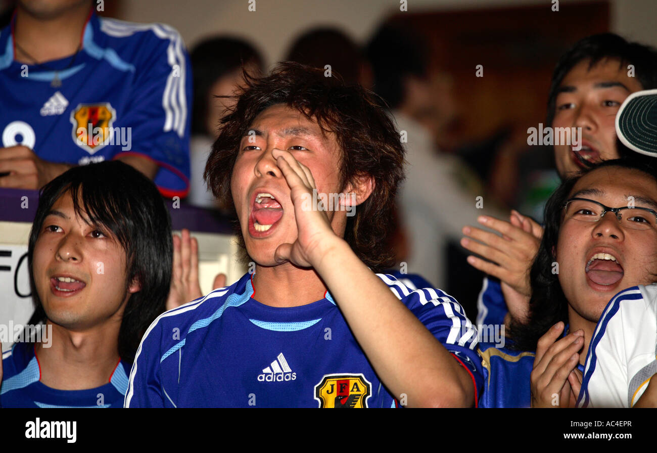 Animated gestures hi-res stock photography and images - Alamy