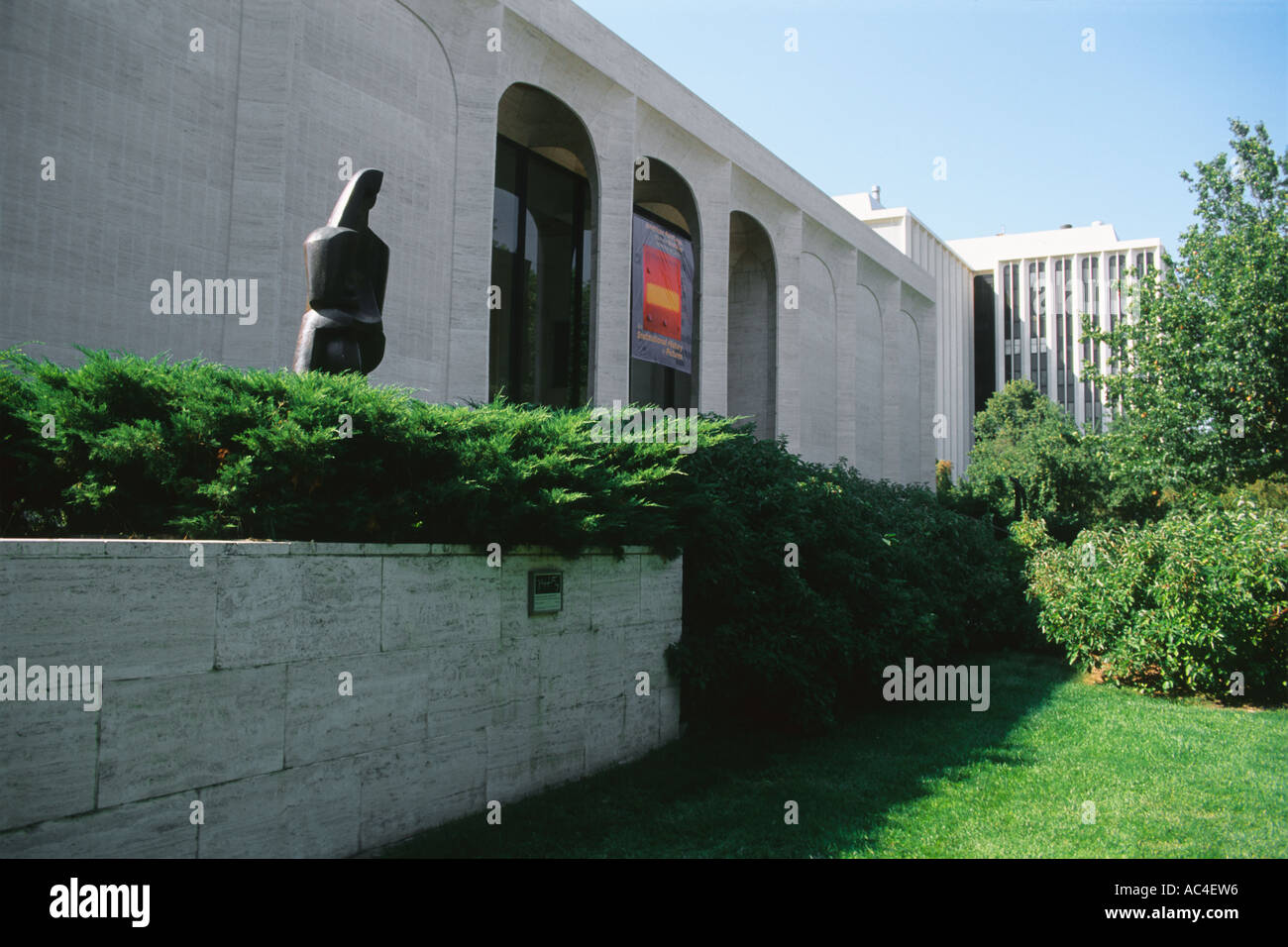 Sheldon Art Gallery on the campus of the University of Nebraska in ...