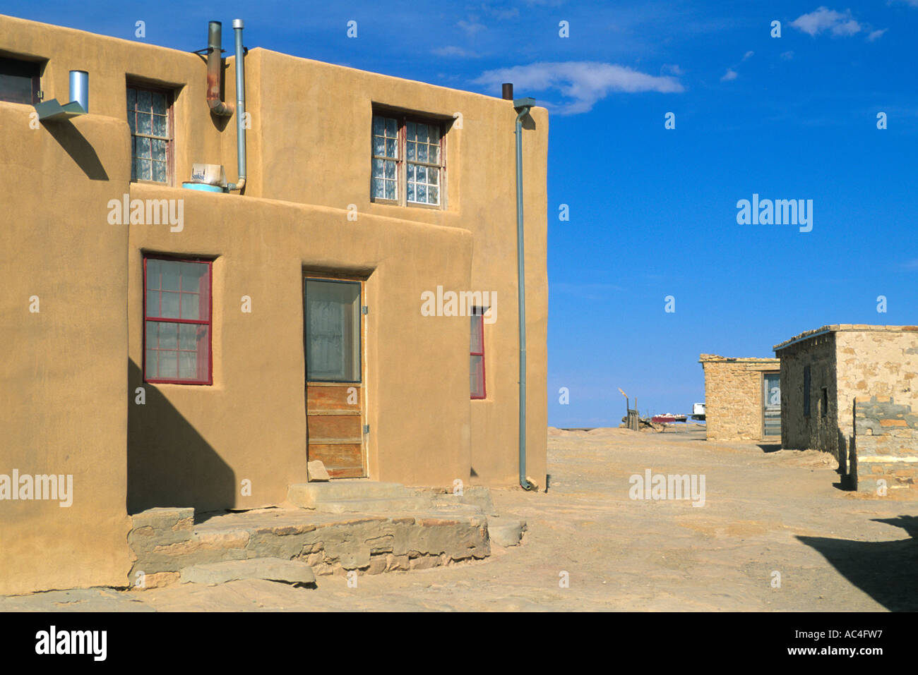 Acoma pueblo oven hi-res stock photography and images - Alamy