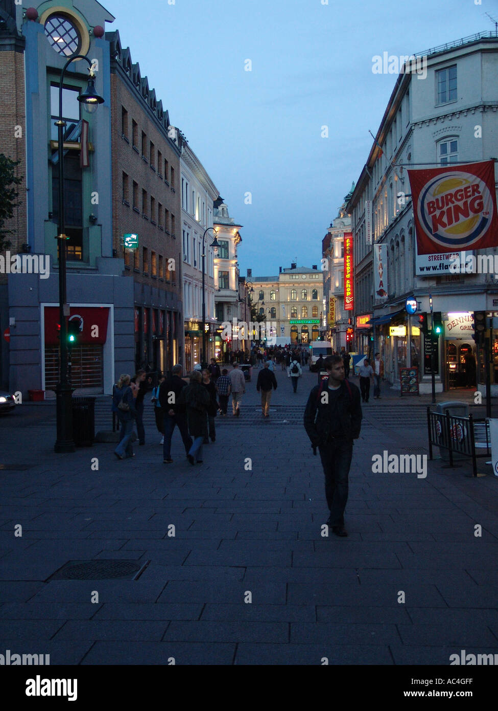 Evening karl johan street hi-res stock photography and images - Alamy
