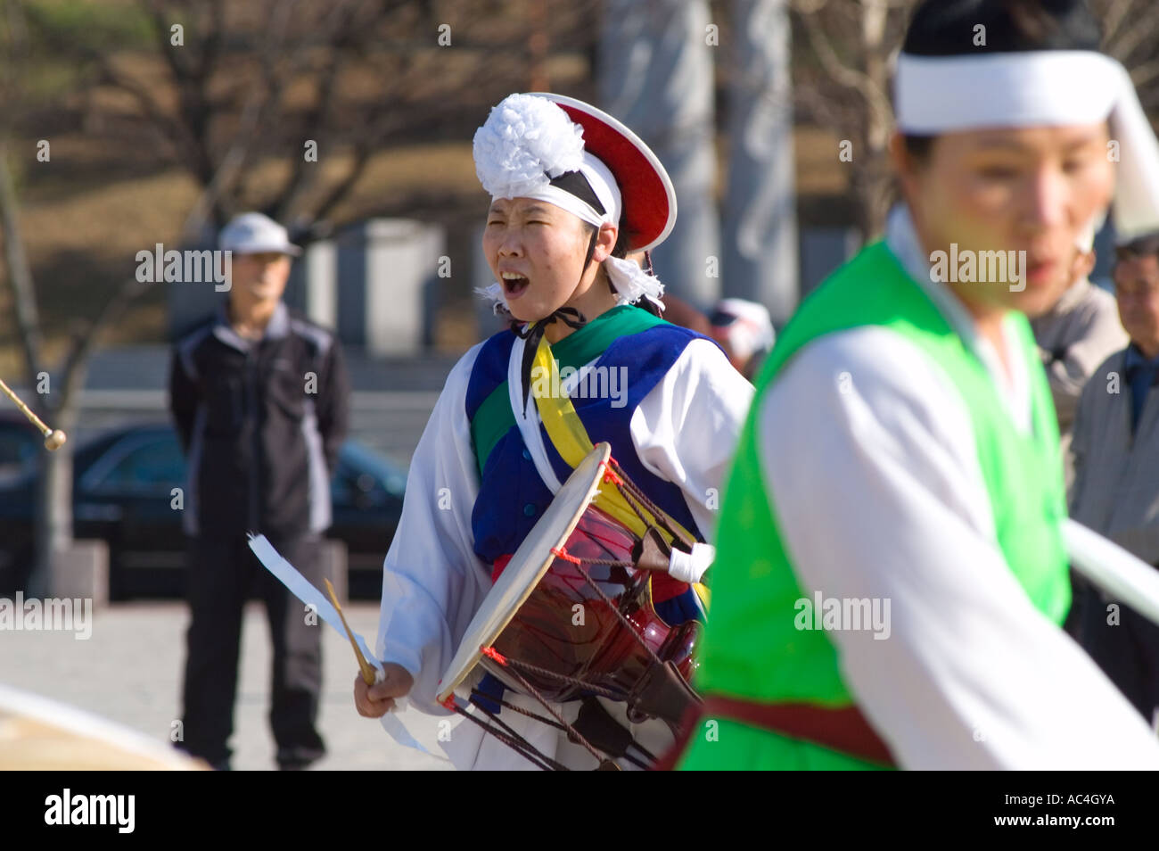 Korean performance art hi-res stock photography and images - Alamy