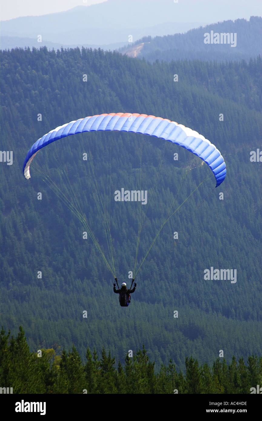 Paraglider flyer hi-res stock photography and images - Alamy