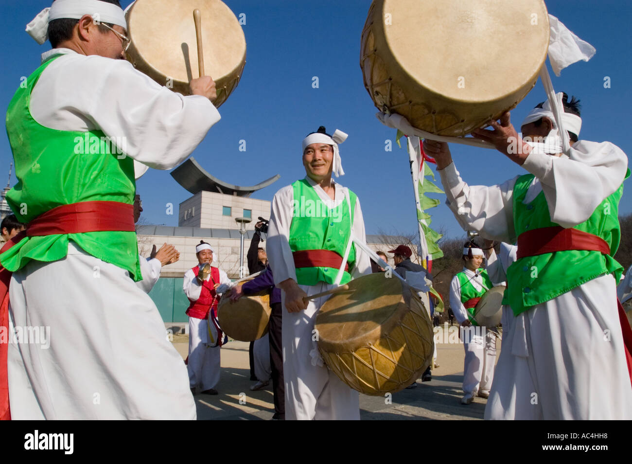 A traditional Korean drum performance in Daegu, South Korea Stock Photo ...
