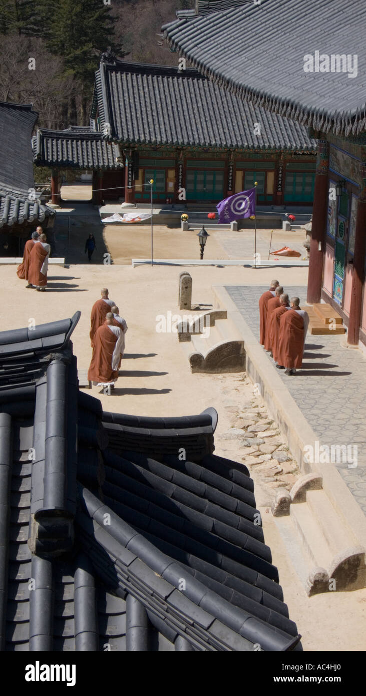 Monks at Haeinsa Temple in South Korea Stock Photo - Alamy