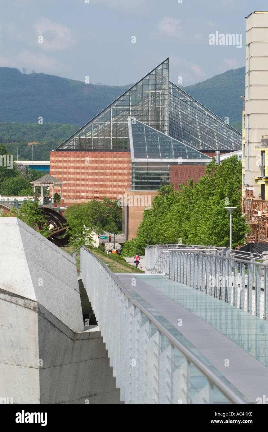 Glass bridge hi-res stock photography and images - Alamy