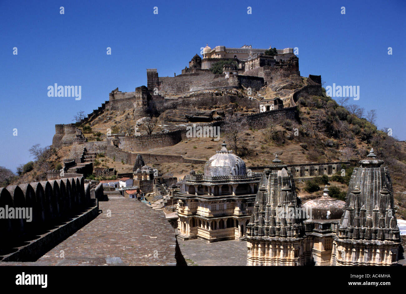 Mewar kumbhalgarth fortress hi-res stock photography and images - Alamy