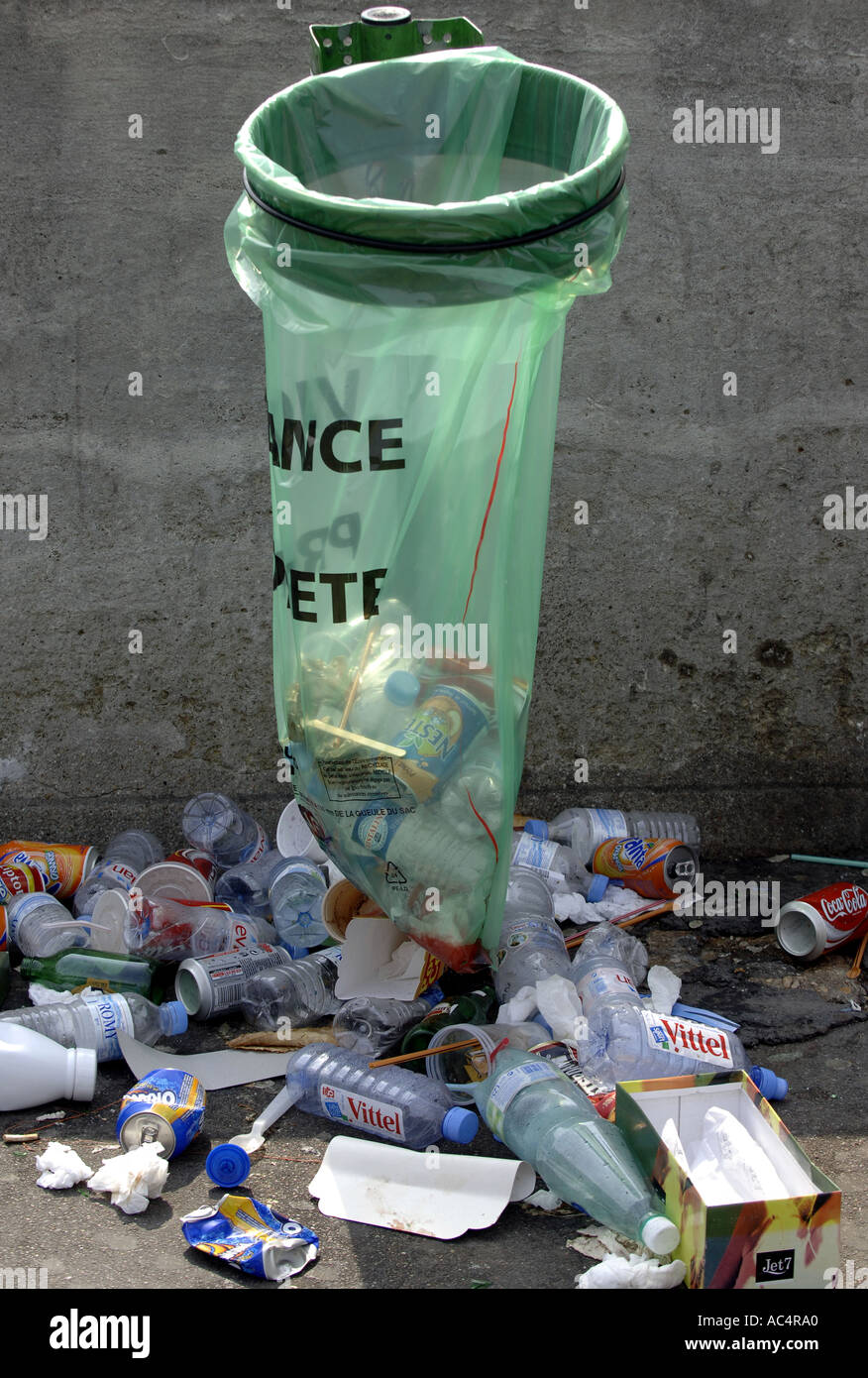 Urban environemnt hi-res stock photography and images - Alamy