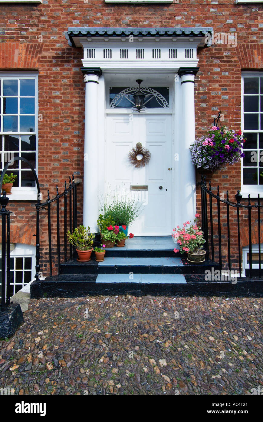Georgian house front door england hi-res stock photography and images ...