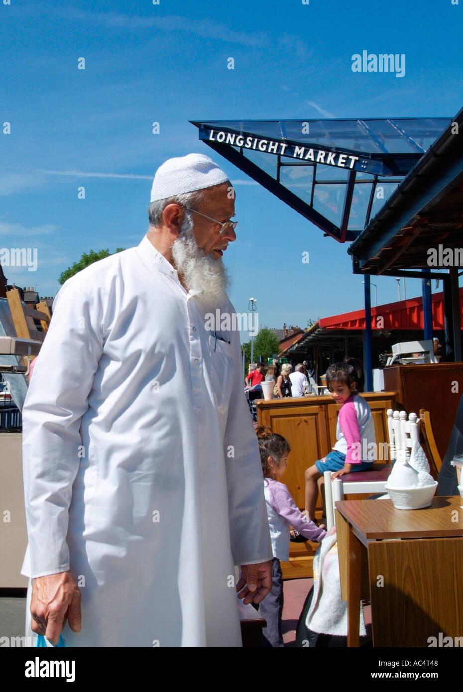 Longsight market hi-res stock photography and images - Alamy