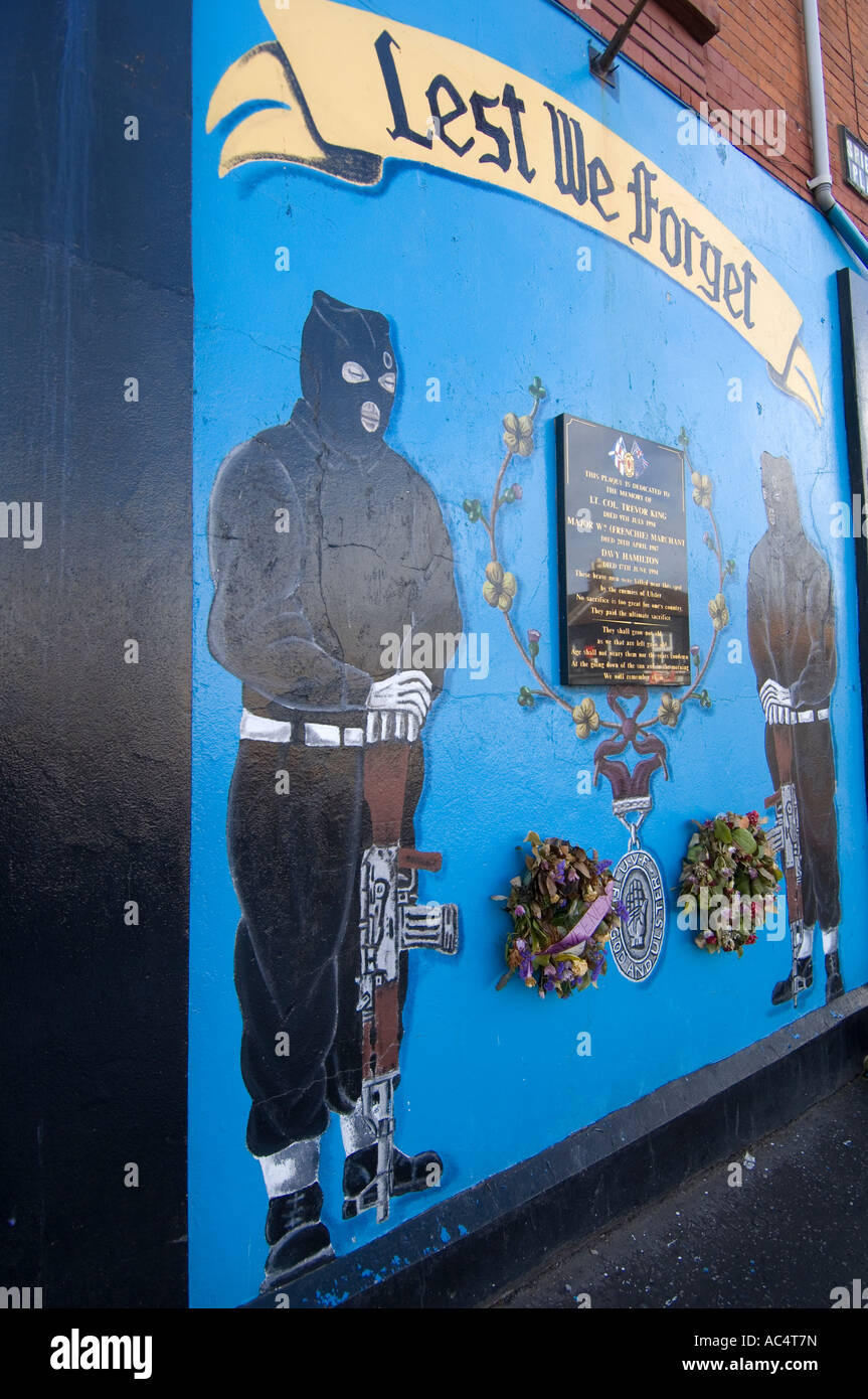 Uff gunman hi-res stock photography and images - Alamy