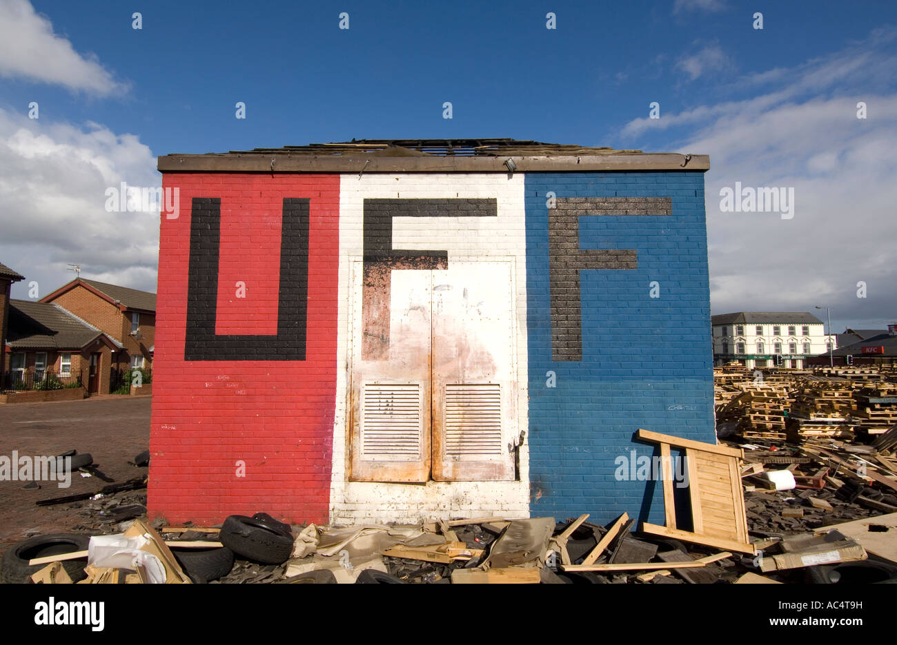 Uff gunman hi-res stock photography and images - Alamy