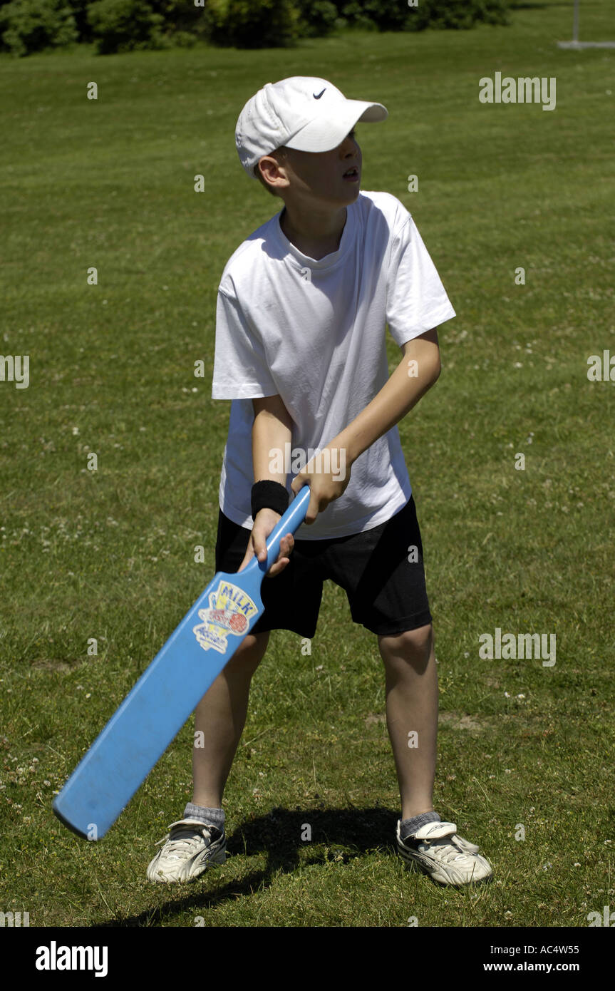 Plastic cricket bat hi-res stock photography and images - Alamy