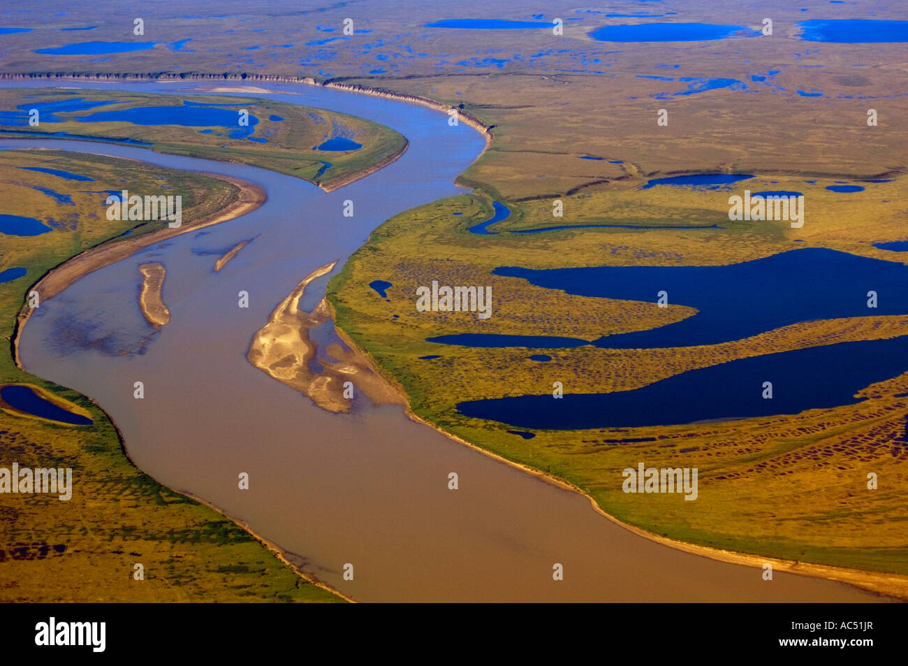 Colville lake hi-res stock photography and images - Alamy