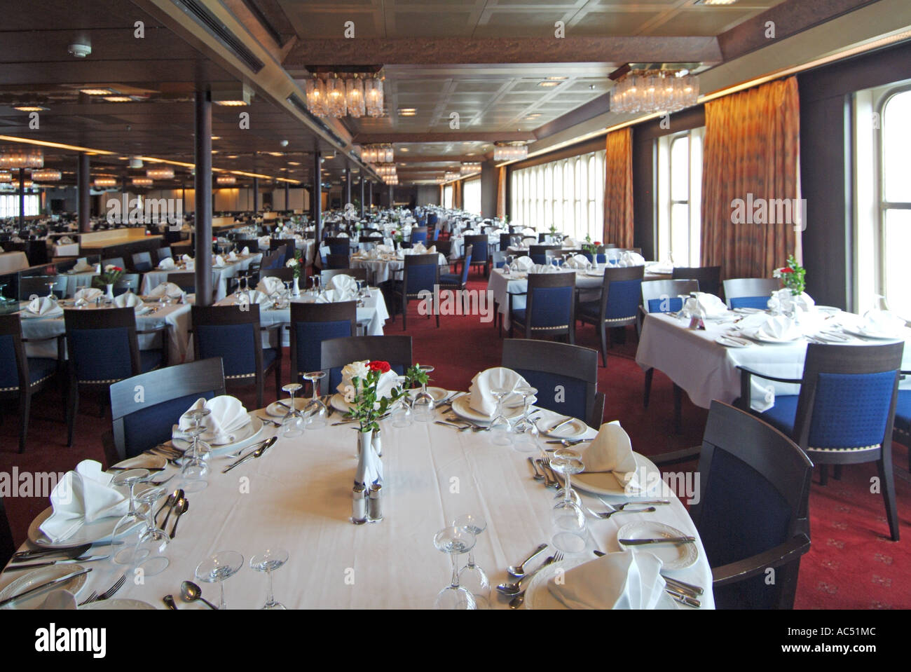 Serveyet hi-res stock photography and images - Alamy