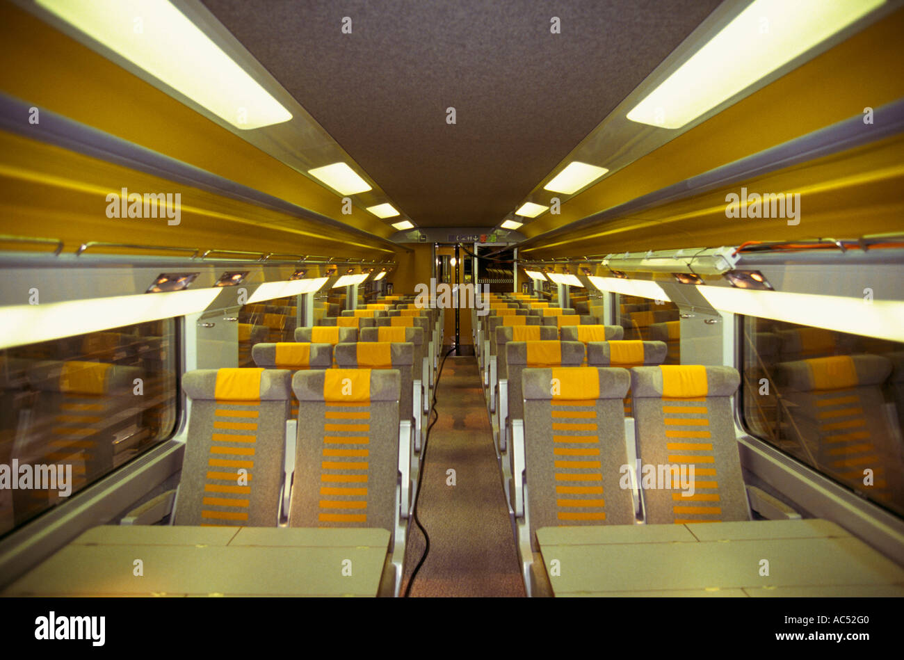 Interior train carriage hi-res stock photography and images - Alamy
