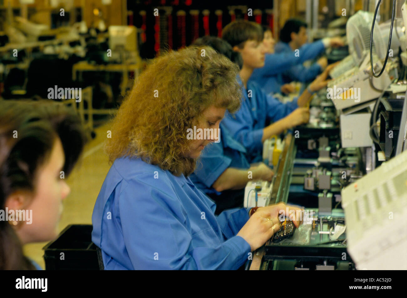Female workers uk hi-res stock photography and images - Alamy