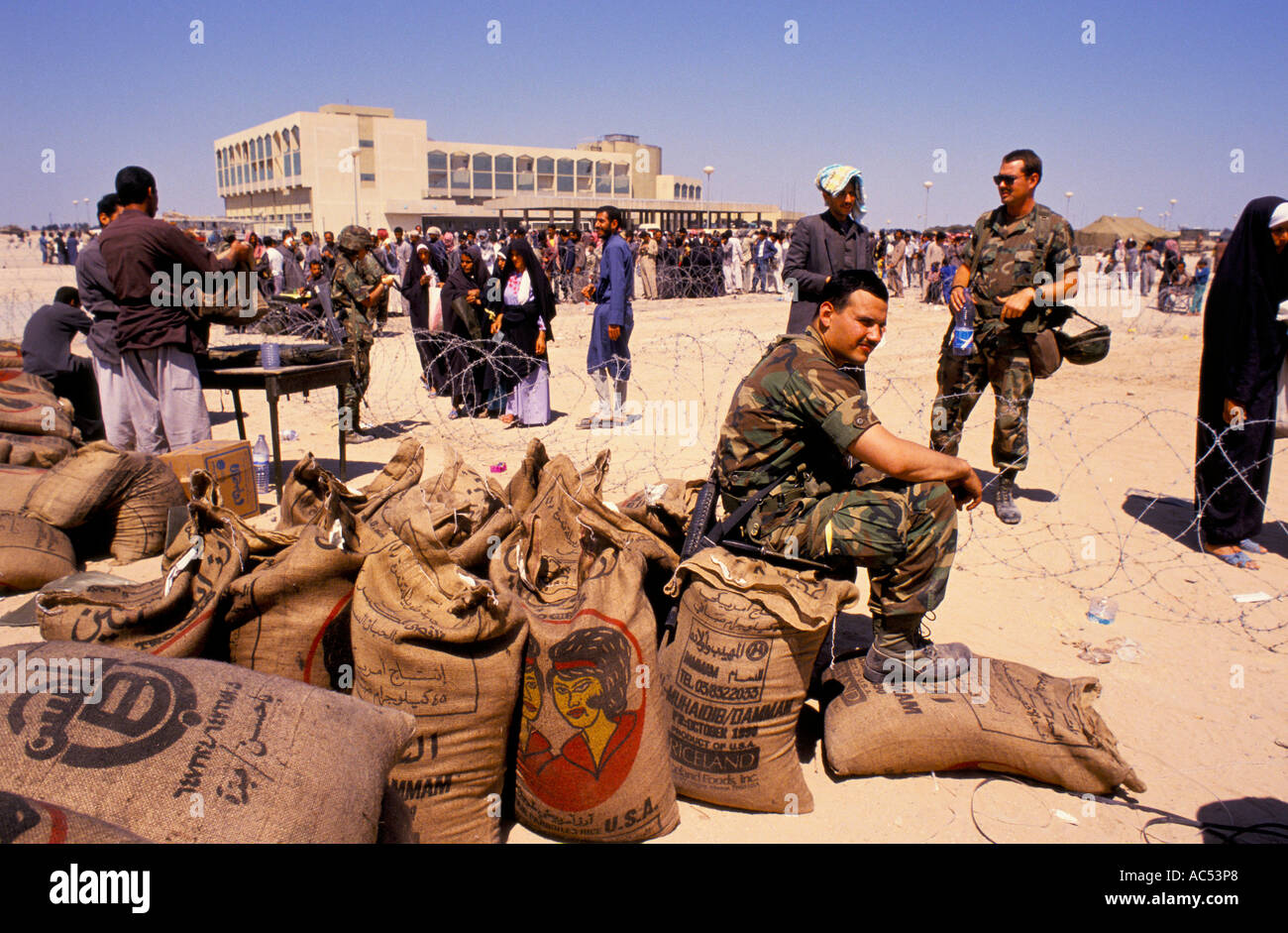 Kuwait war american hi-res stock photography and images - Alamy