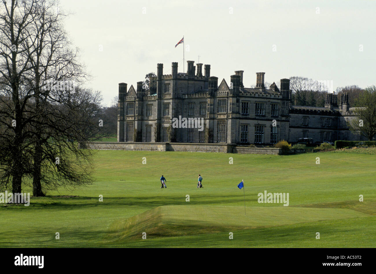 Golfers trolly hi-res stock photography and images - Alamy