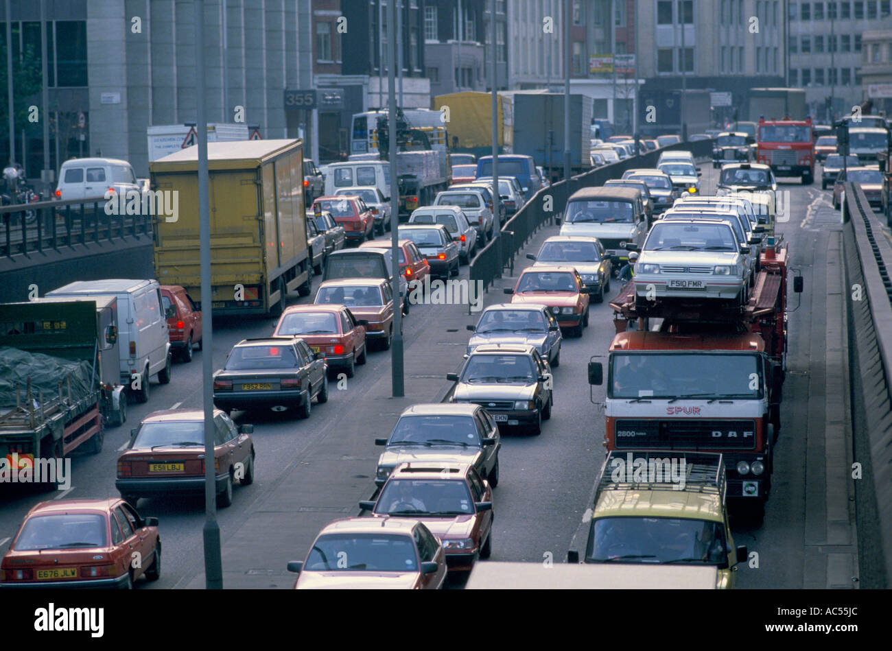 Traffic congestion in london hi-res stock photography and images - Alamy