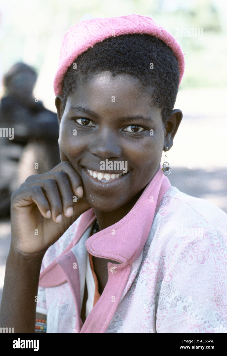 Ndau hi-res stock photography and images - Alamy