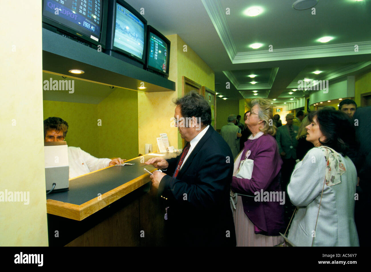 Betting desk hi-res stock photography and images - Alamy