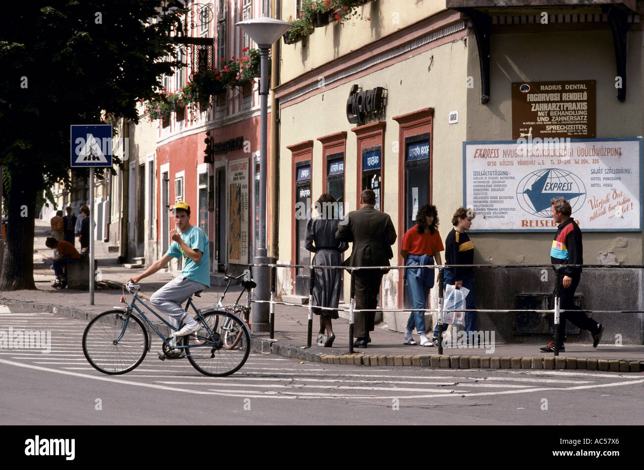 Fall of communism 1989 hi-res stock photography and images - Alamy