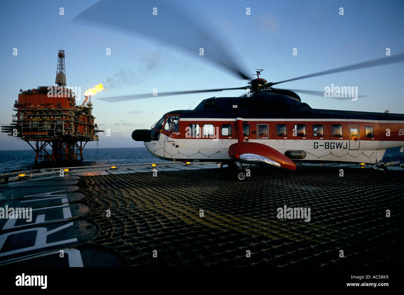Texaco drilling rig hi-res stock photography and images - Alamy