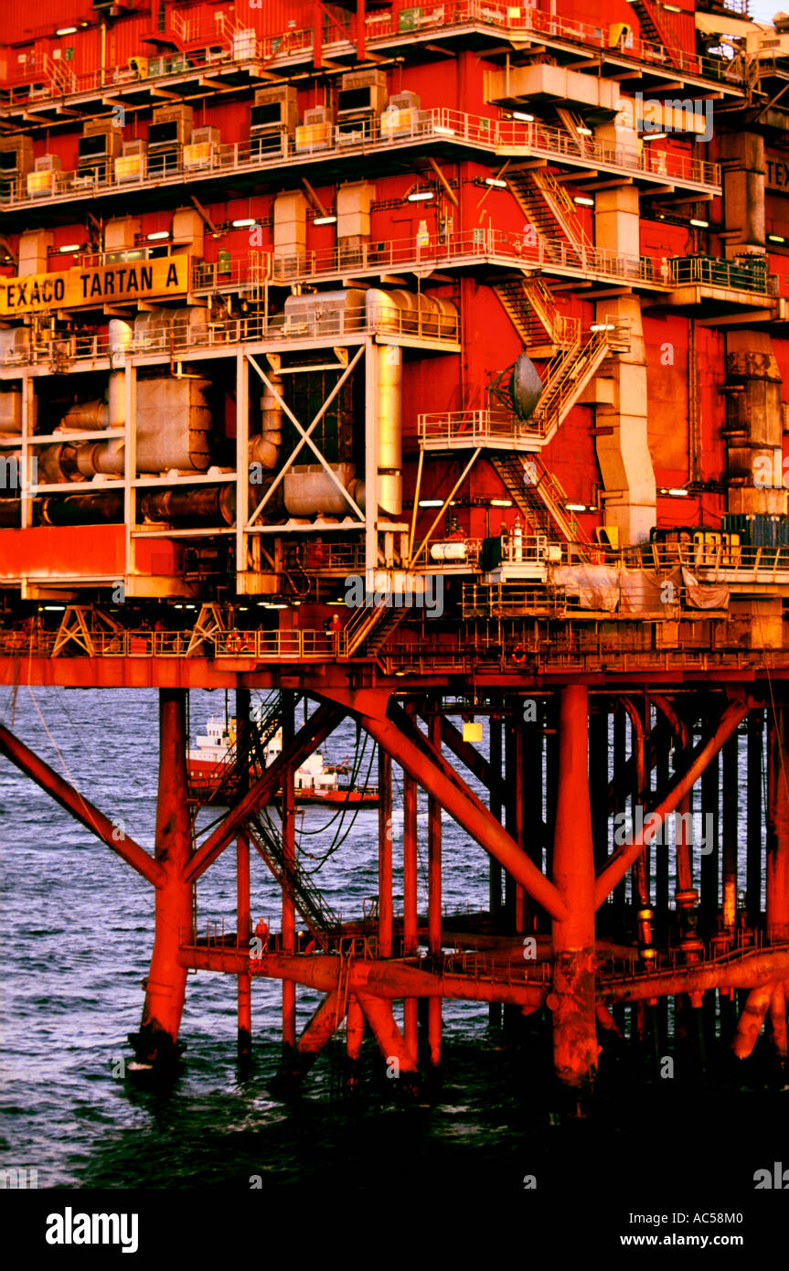 Texaco drilling rig hi-res stock photography and images - Alamy