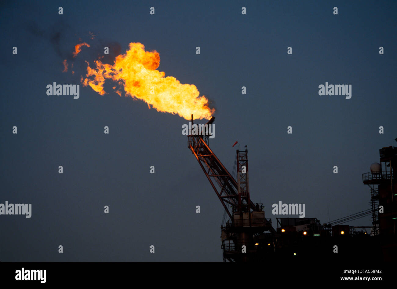 Gas rig north sea flame hi-res stock photography and images - Alamy