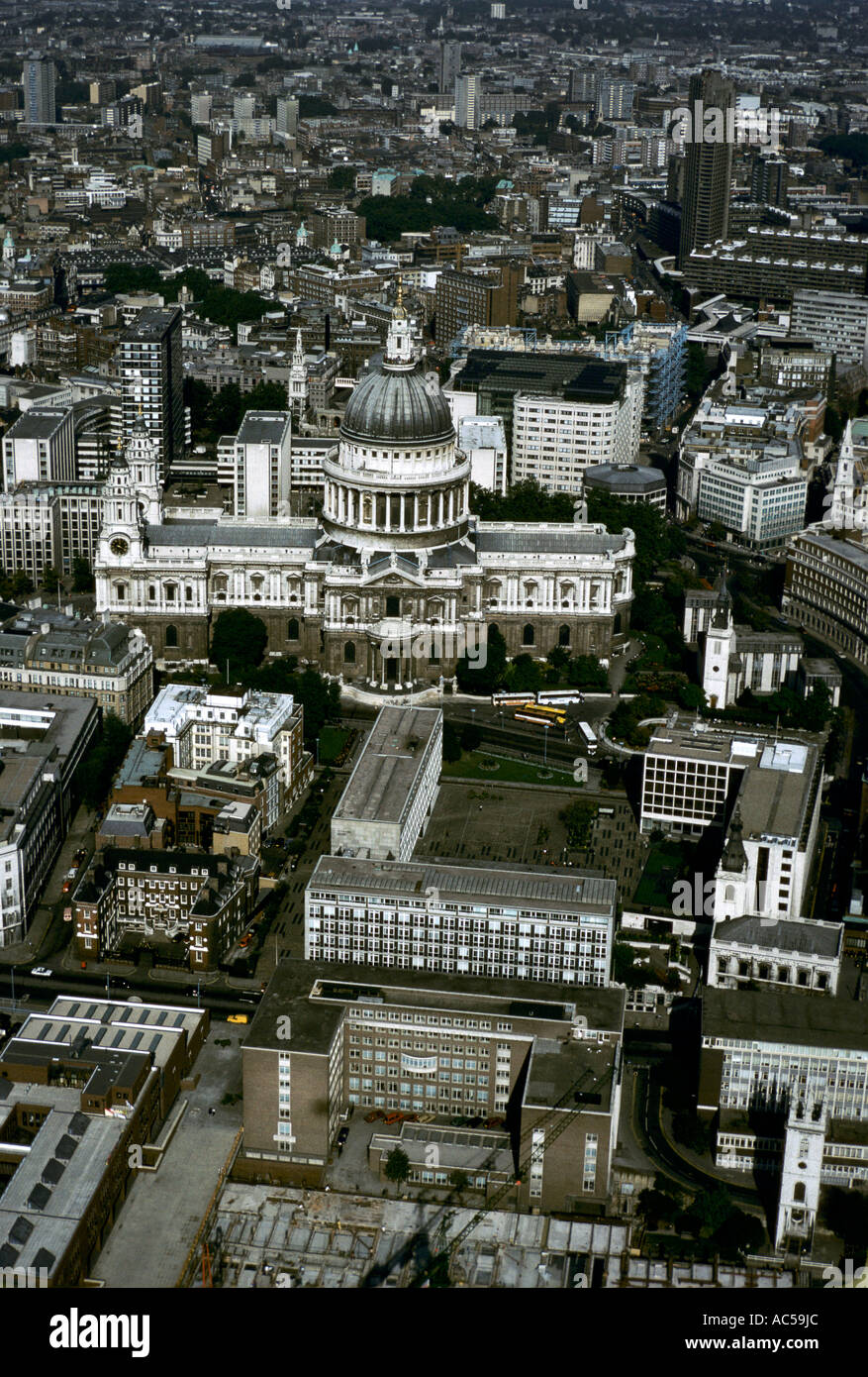 London building aerial hi-res stock photography and images - Alamy