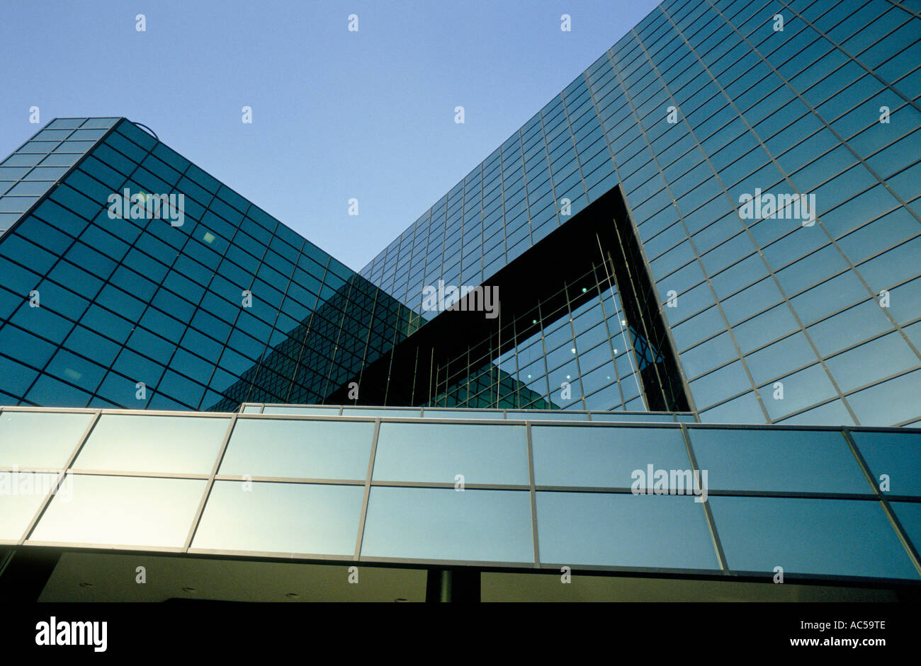 Angles In Architecture High Resolution Stock Photography and Images - Alamy