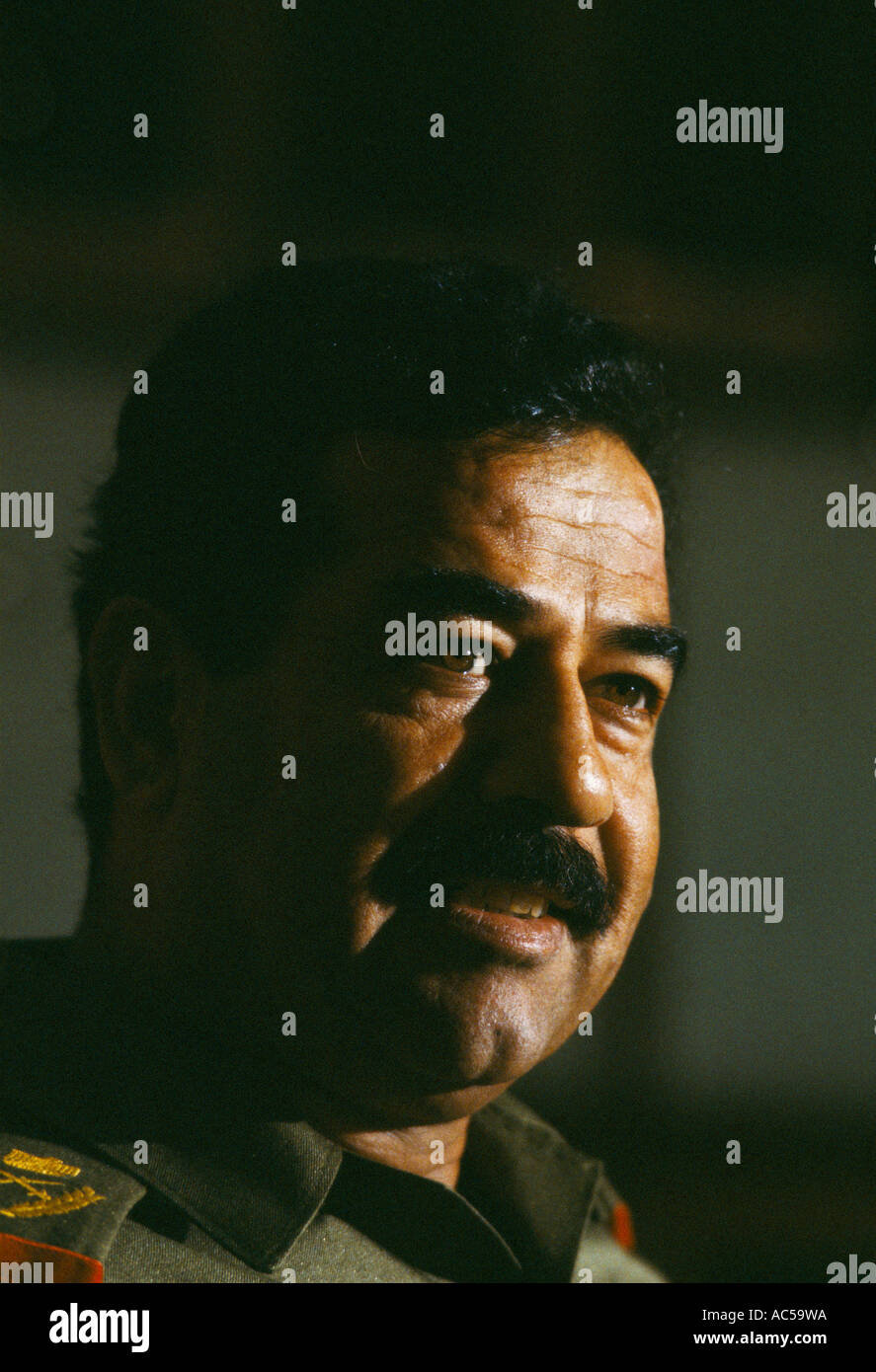 Portrait of saddam hussein military hi-res stock photography and images ...