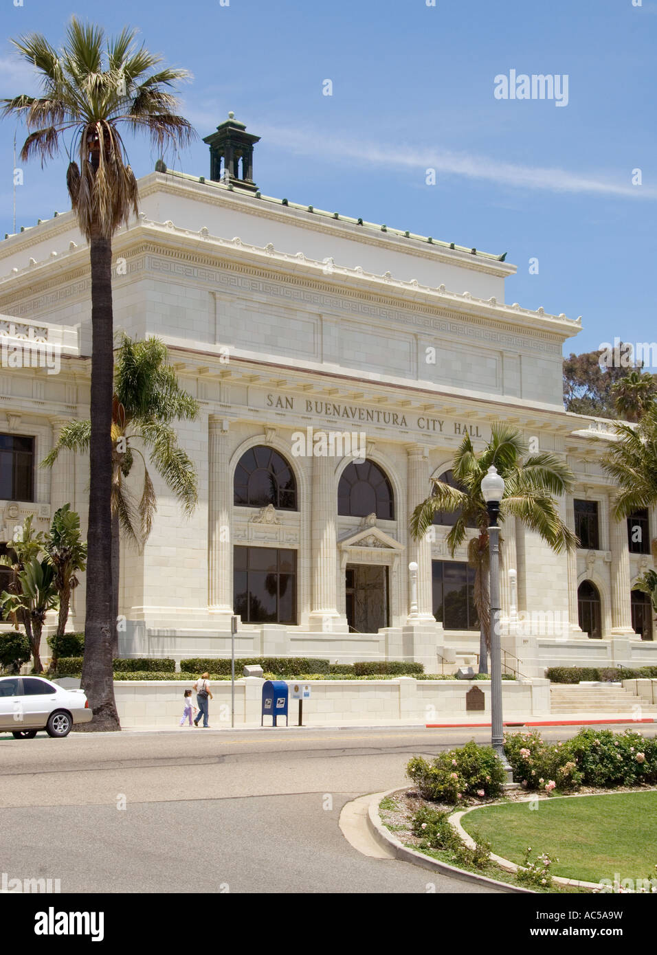 Ventura city hall california hi-res stock photography and images - Alamy