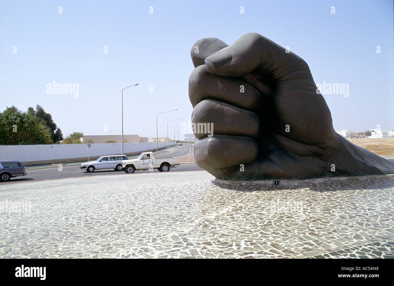 Saudi arabia jeddah roundabout and art hi-res stock photography and ...