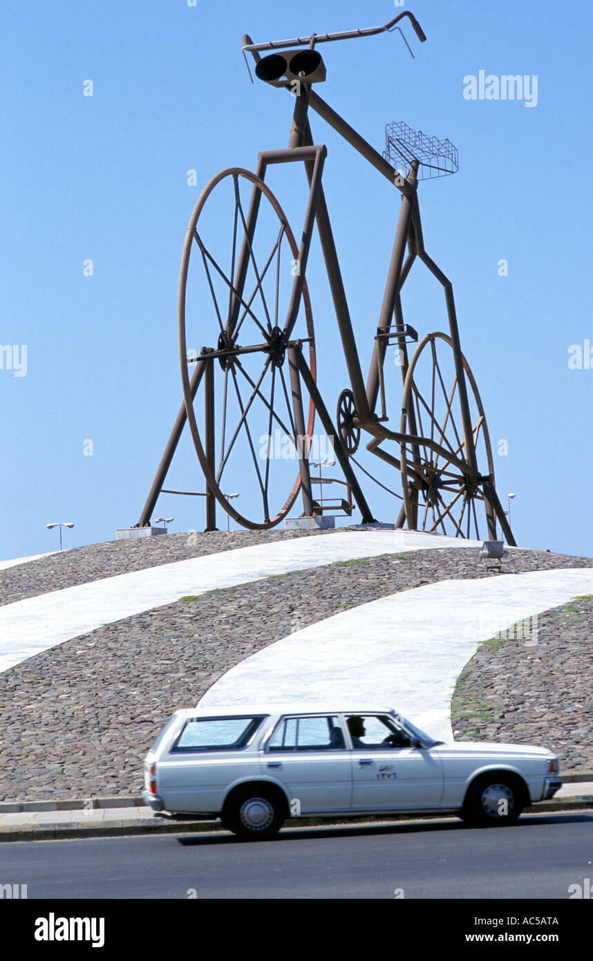 They all love roundabouts hi-res stock photography and images - Alamy