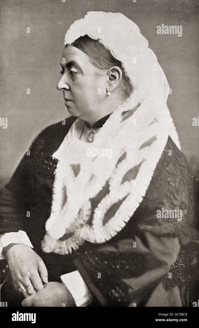 Elderly queen victoria hi-res stock photography and images - Alamy