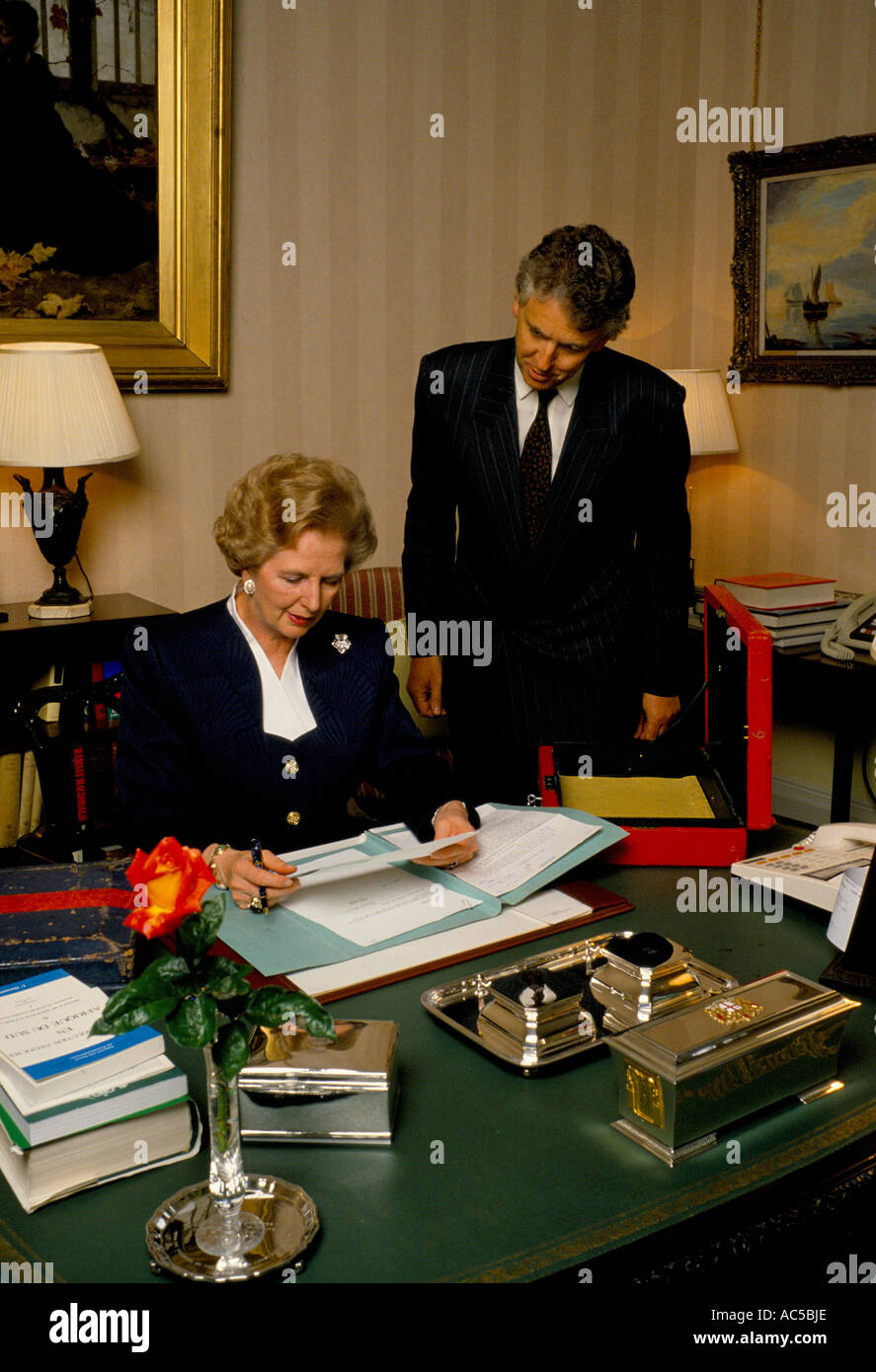 Thatcher Downing Street 1989 High Resolution Stock Photography and ...