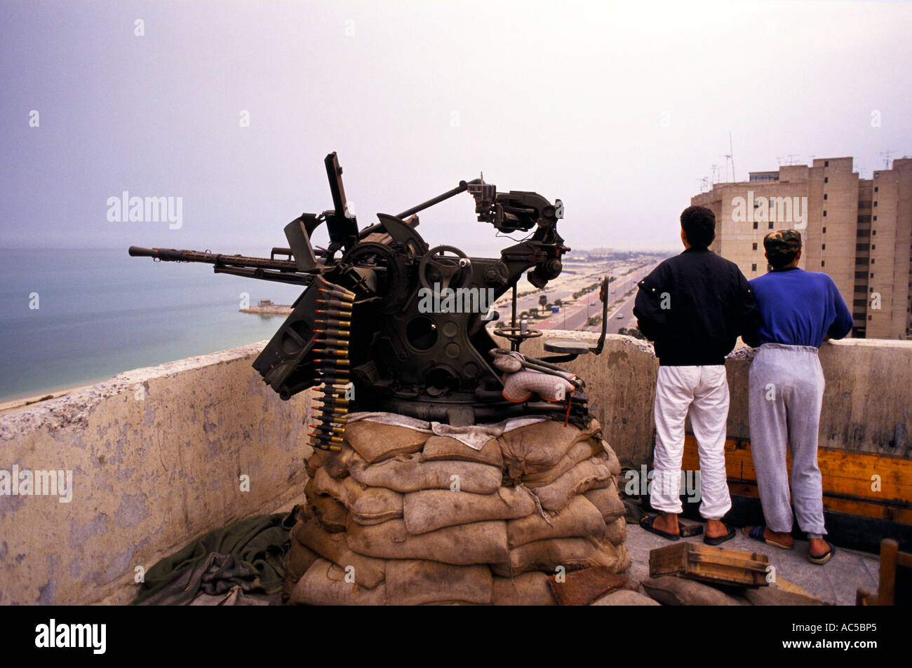 Anti gulf war hi-res stock photography and images - Alamy