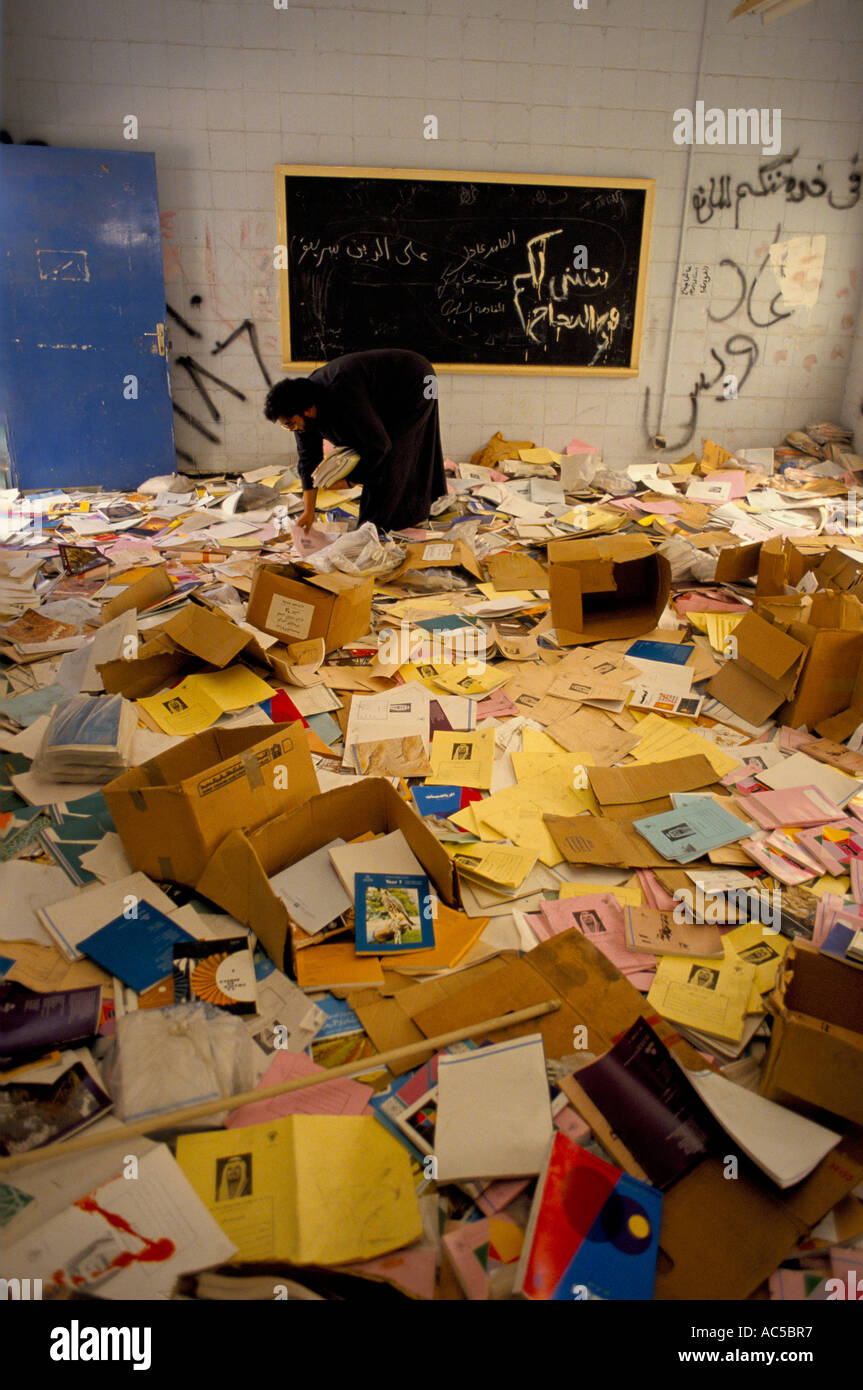 Classroom blackboard french hi-res stock photography and images - Alamy