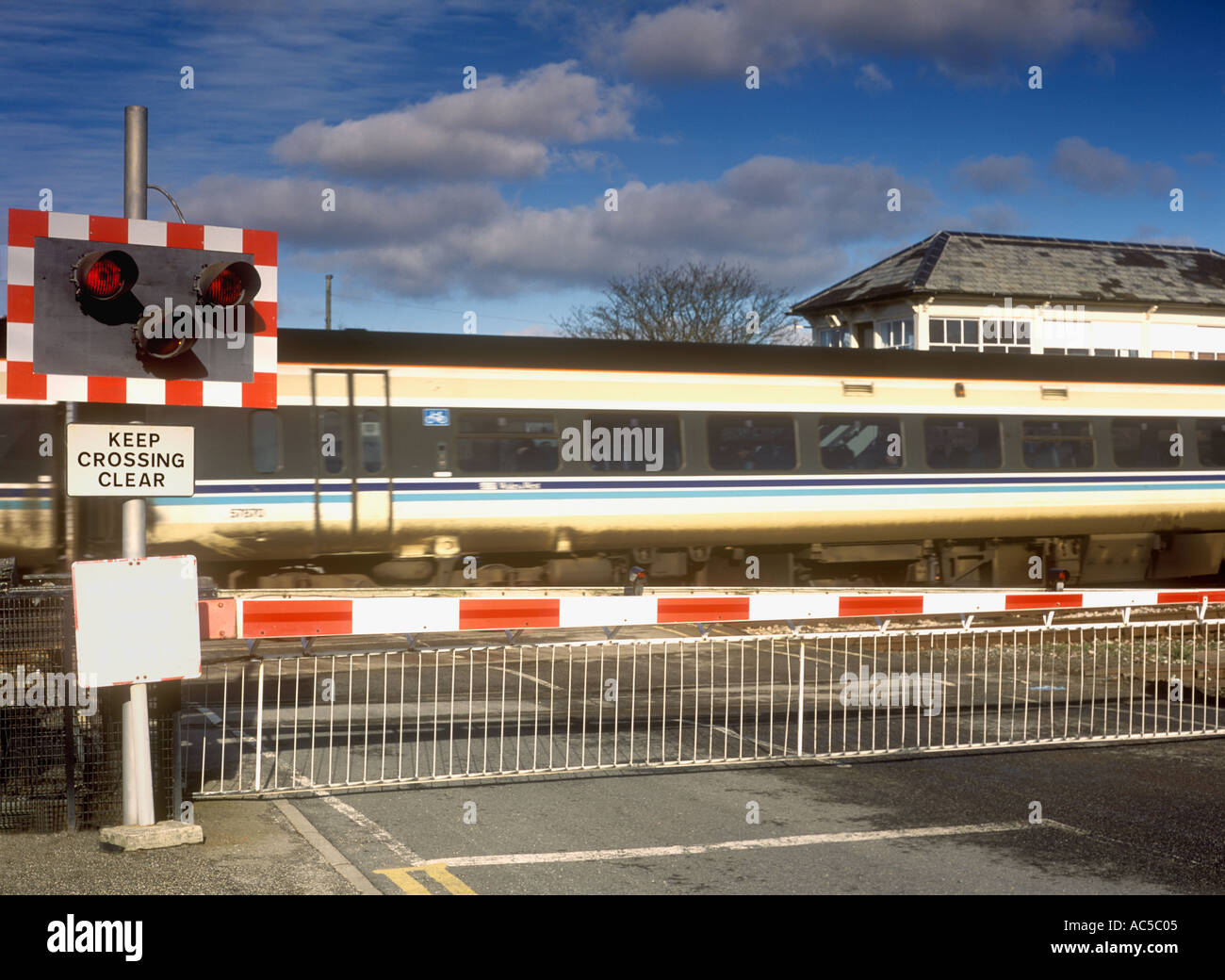 Railway crossings hi-res stock photography and images - Alamy