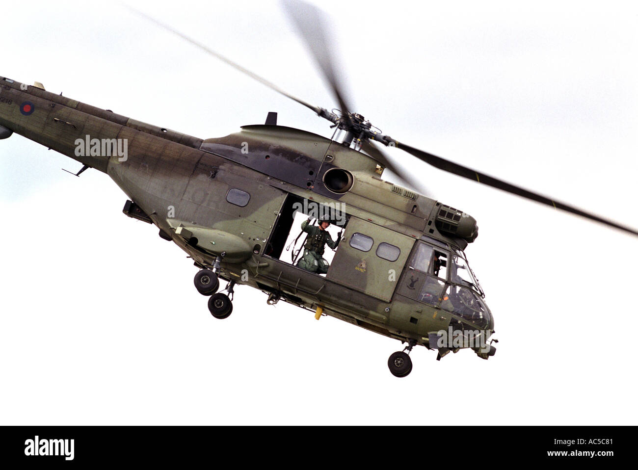 Puma helicopter hi-res stock photography and images - Alamy