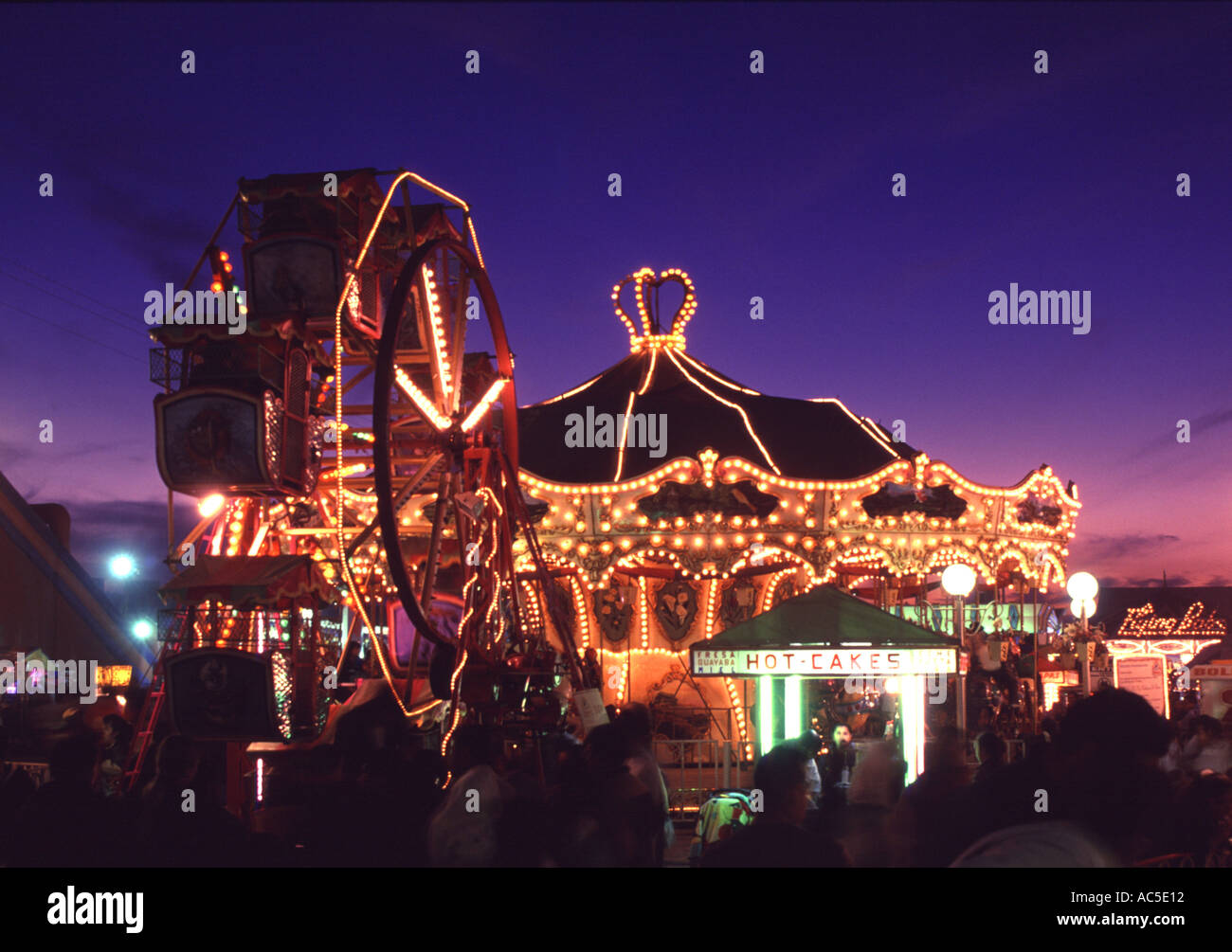 Children night hot dogs hi-res stock photography and images - Alamy