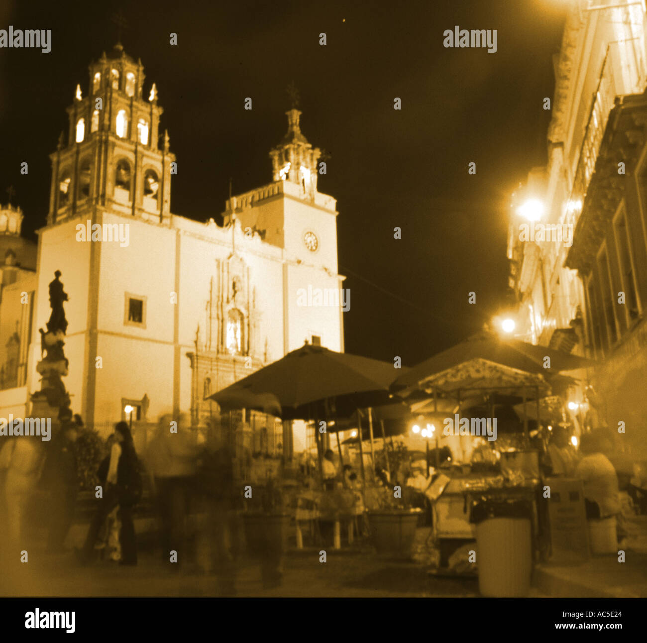 culture colonial grand statues spanish columns pillares lavish pillars ...