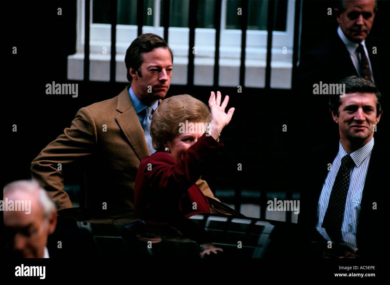 Prime minister margaret thatcher at downing street hi-res stock ...
