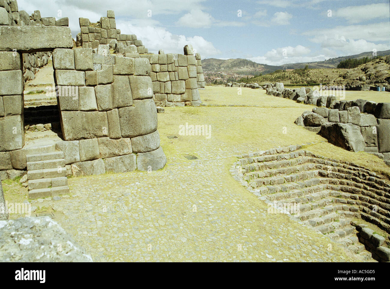 Stonework Walls Sacsayhuaman High Resolution Stock Photography and ...