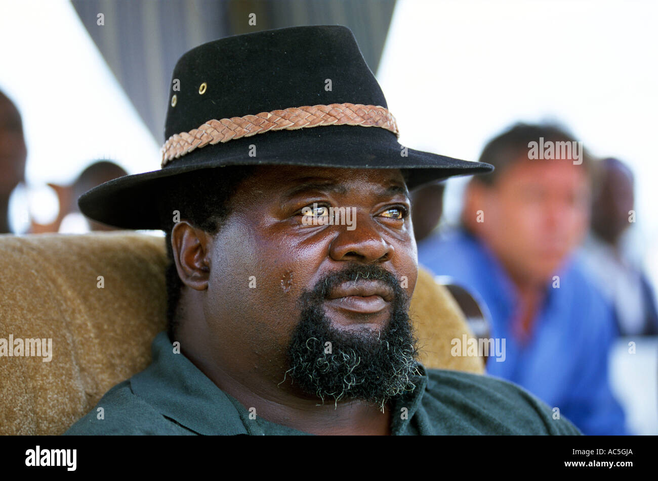 Zimbabwe white farmers hi-res stock photography and images - Alamy