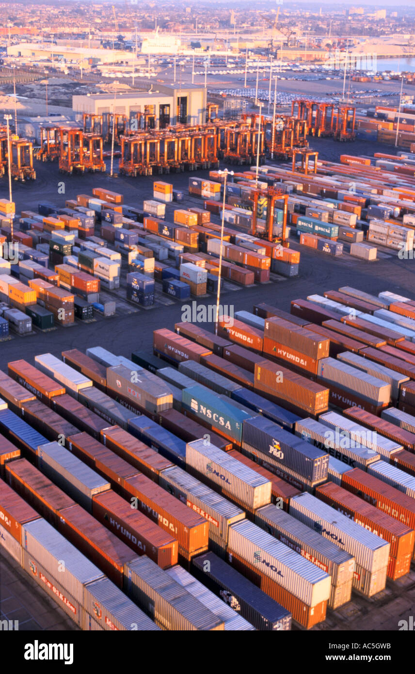 Conatainer port hi-res stock photography and images - Alamy