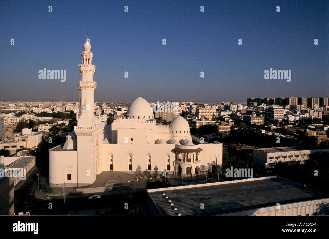 Jeddah mosque hi-res stock photography and images - Alamy