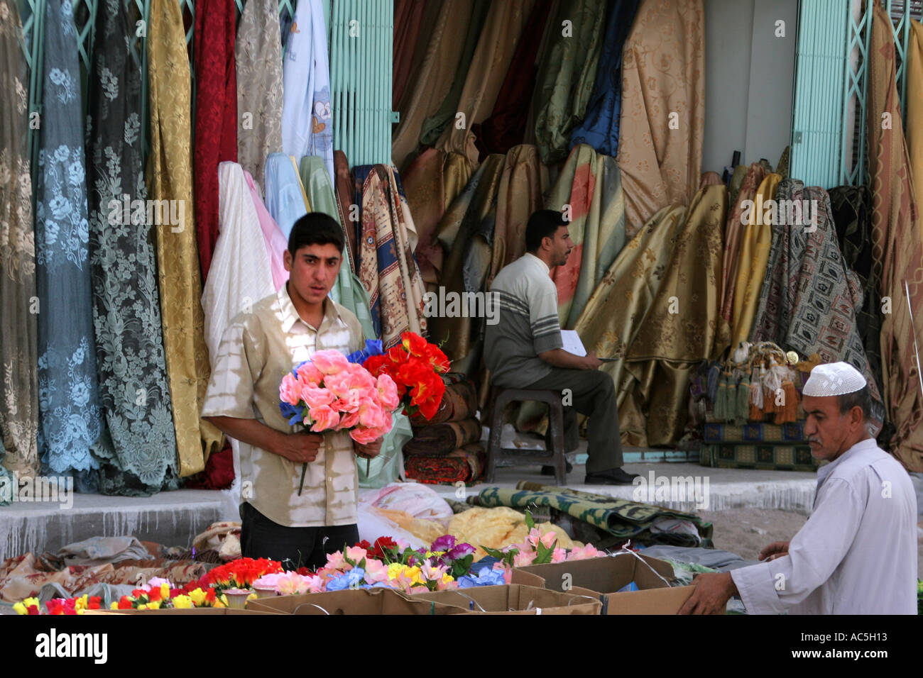 Basra iraq market hi-res stock photography and images - Alamy