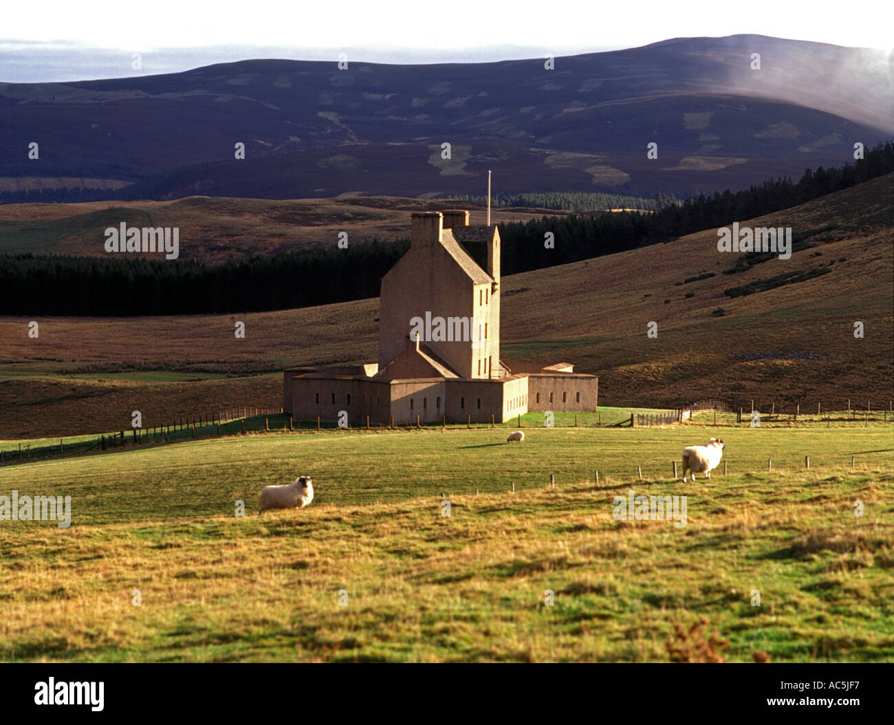 Historic attractions aberdeenshire hi-res stock photography and images ...